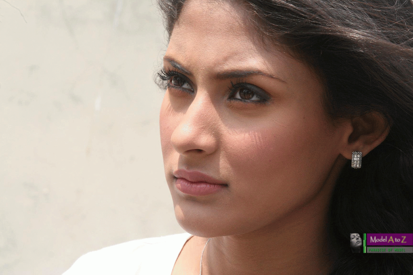 wallpapers libs: ... Actress Mehjabin Chowdhury Portal Wallpaper - Art in picture gallery